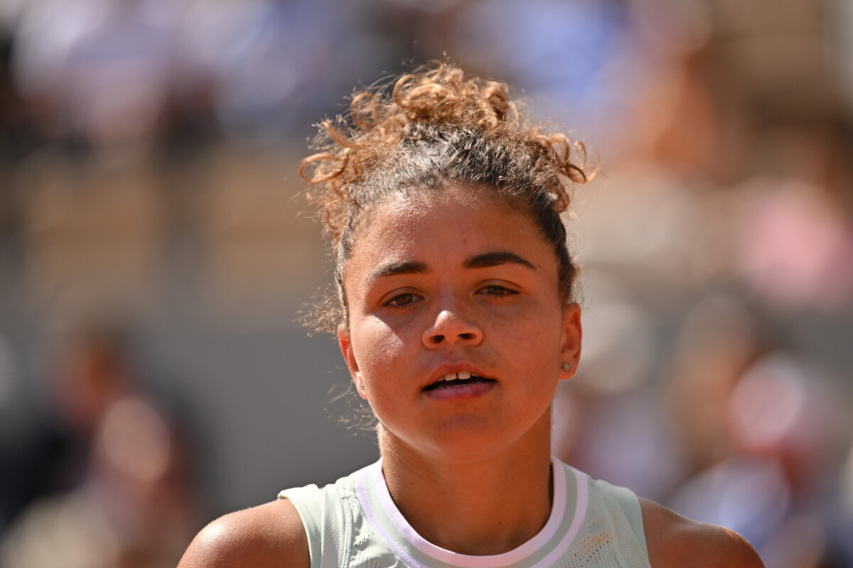 Jasmine la migliore, interrogata sul caffè non riesce a non dire la ...