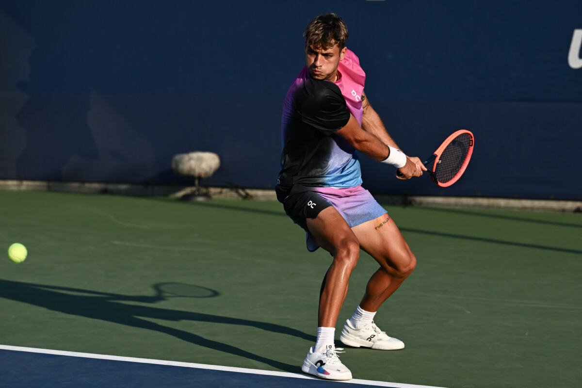 Flavio Cobolli ribalta Wawrinka e supera l’esordio a Shanghai - Il ... Flavio Cobolli ribalta Wawrinka e supera l’esordio a Shanghai - Il ...
