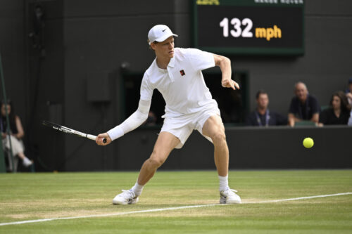Otto italiani in campo a Wimbledon, Sinner di scena a Hurlingham: il ...